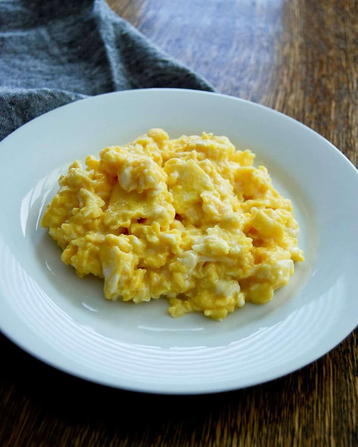 The BEST Soft And Creamy Scrambled Eggs | Front Range Fed